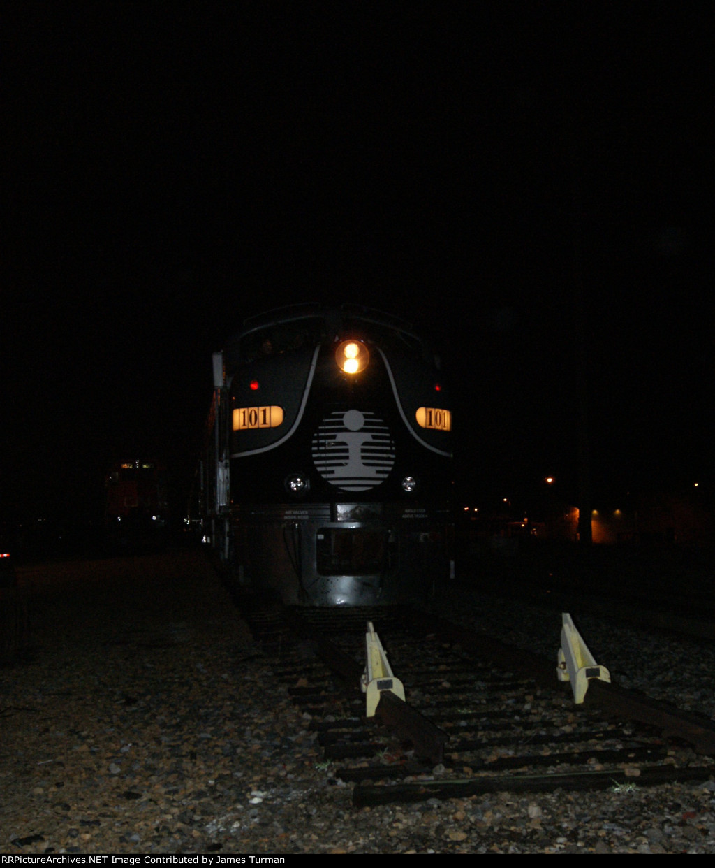 IC 101, & IC 9572 with flash